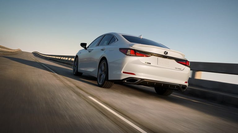 The Top 10 Best Cars for Short People (2020) - The Modest Man