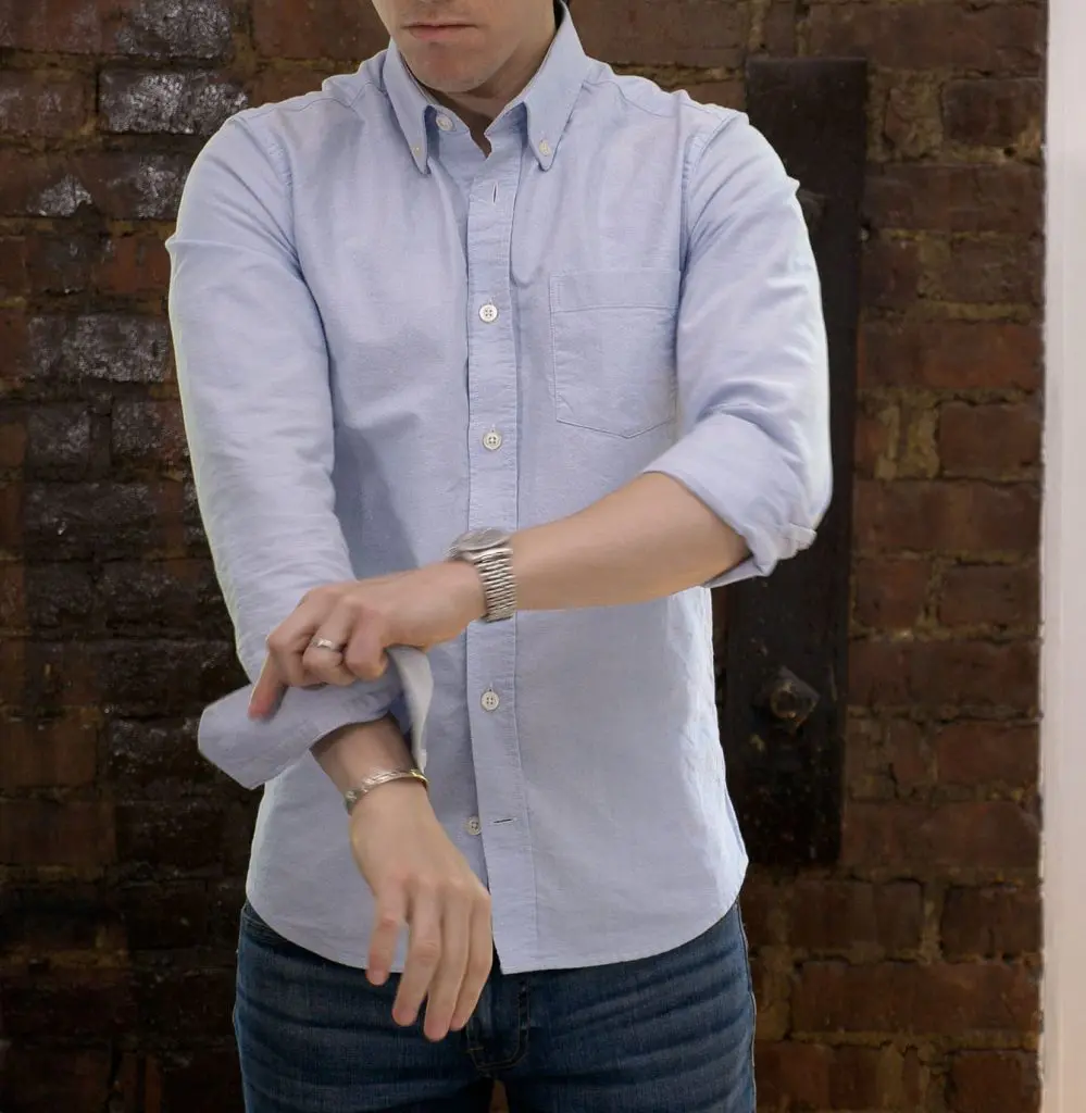 7 Ways to Roll Your Shirt Sleeves Up (Visual Guide) (Visual Guide)