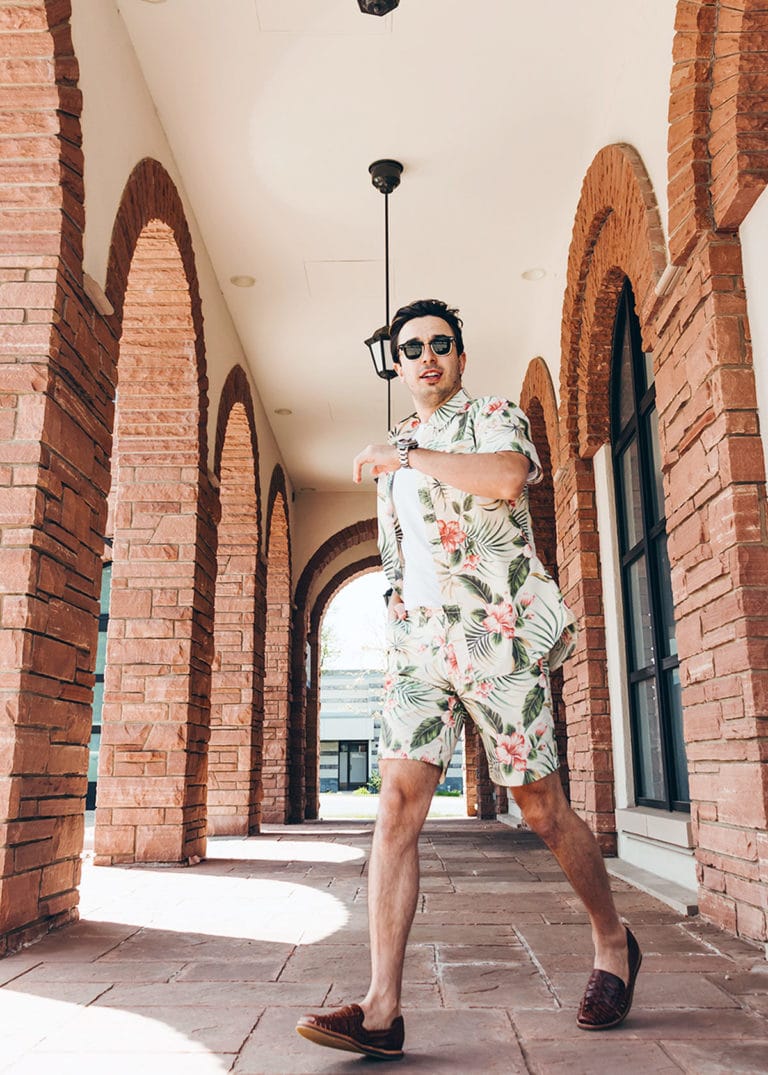 Hawaiian Shirts for Men: Style, Culture, and History - The Modest Man