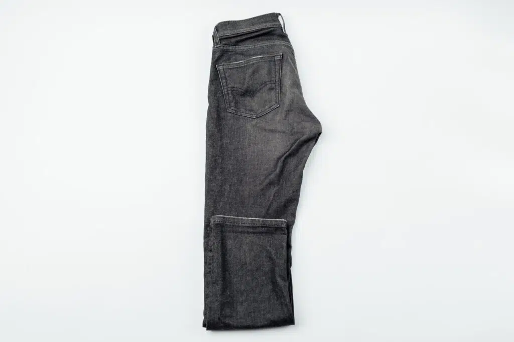 How to Fold and Store Pants (2025 Organization Guide) - The Modest Man