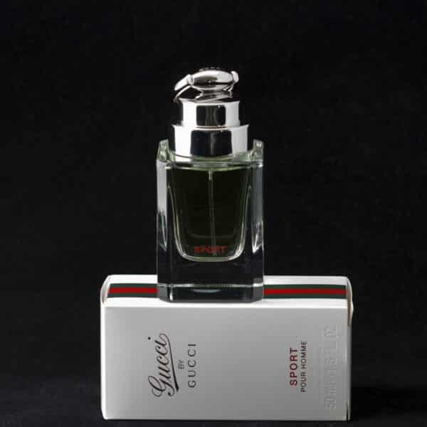 The 7 Best Natural Colognes for Men in 2023 - The Modest Man