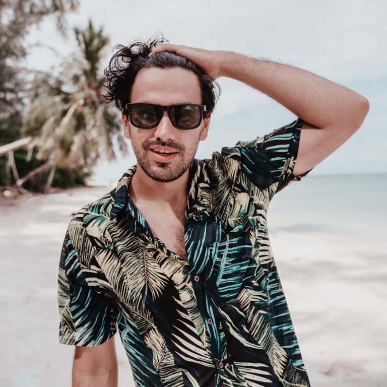 Hawaiian Shirts for Men: Style, Culture, and History - The Modest Man
