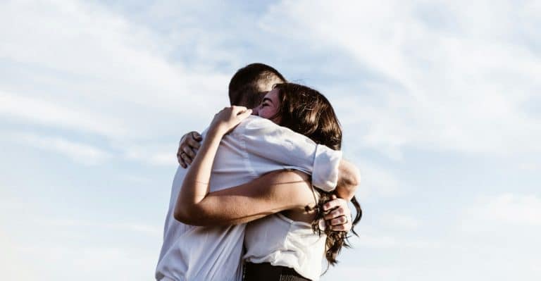 16 Traits of a Green Flag Man (And Why Your Partner Will Thank You for It)