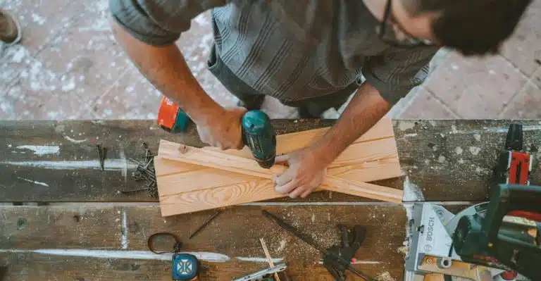 13 DIY YouTube Channels Men Are Hooked On Right Now