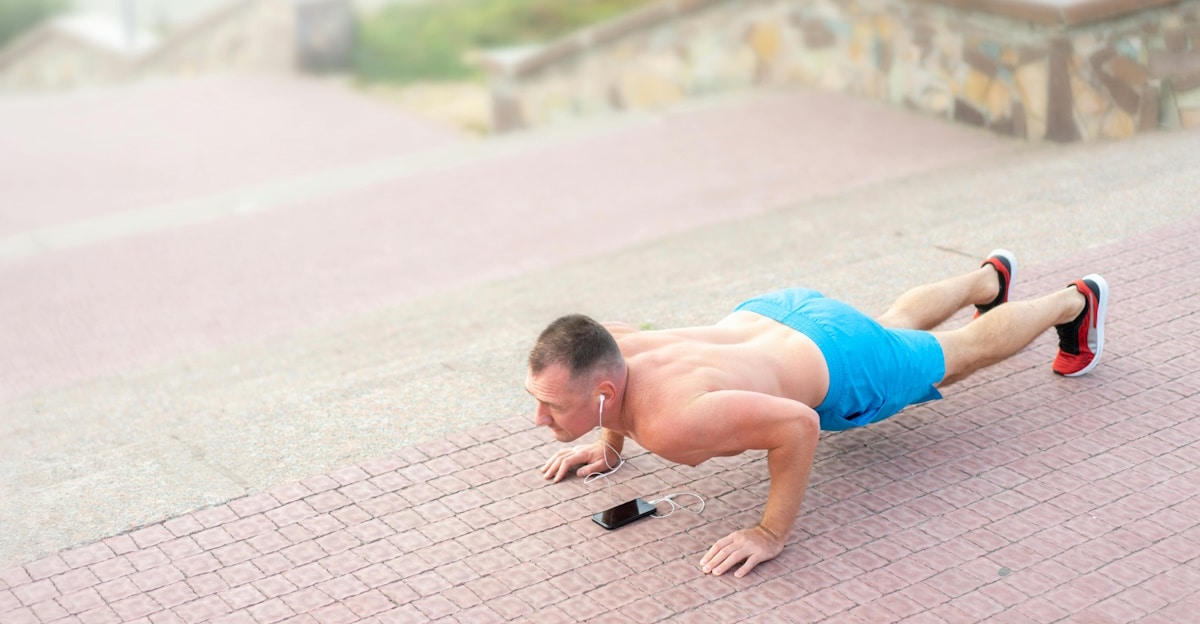 4 Exercises Men Should Do Every Day to Stay Fit