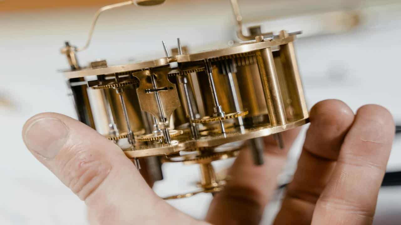 14 Things to Know Before Buying a Vintage Watch - The Modest Man