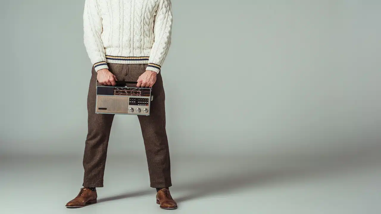13 Style Mistakes That Make You Look 10 Years Older - The Modest Man