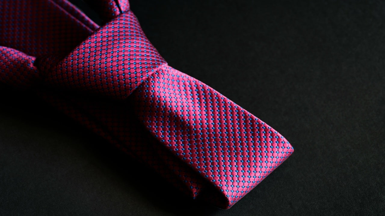 15 Fashion Faux Pas Men Should Avoid - The Modest Man