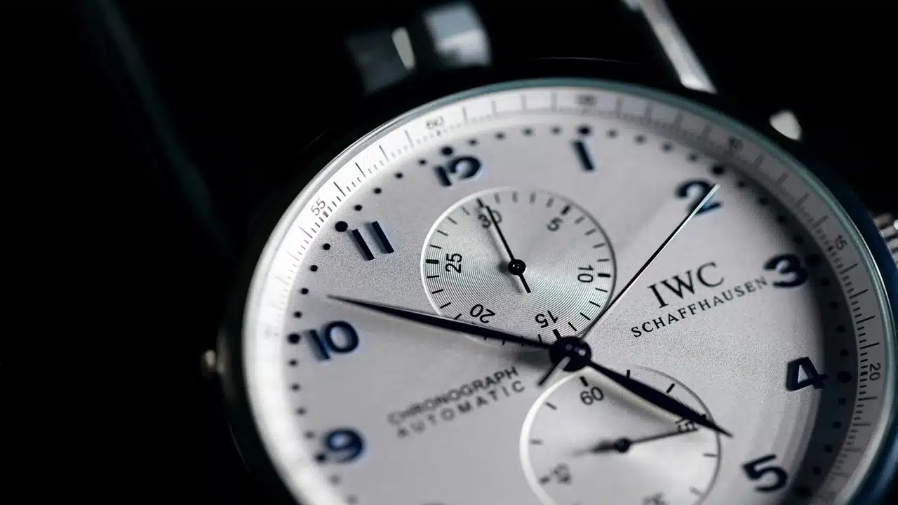 10 Sub-$1,000 Watches That Scream 'Old Money' - The Modest Man