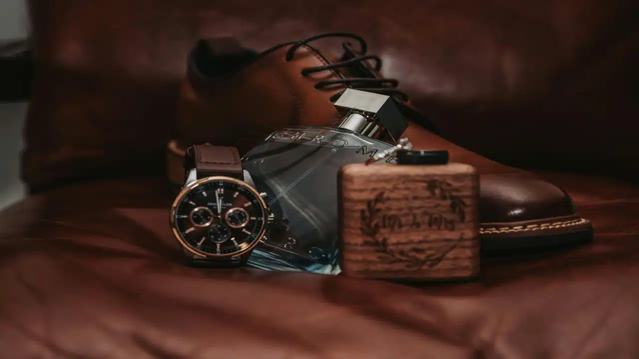 17 Style Cues That Make You Look Rich (Even If You’re Not) - The Modest Man