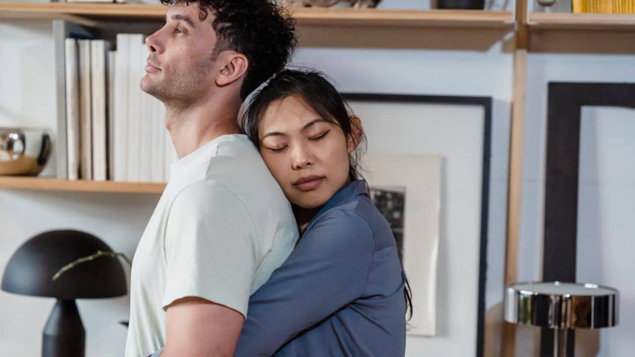 20 Ways Emotionally Available Men Build Stronger Relationships - The ...