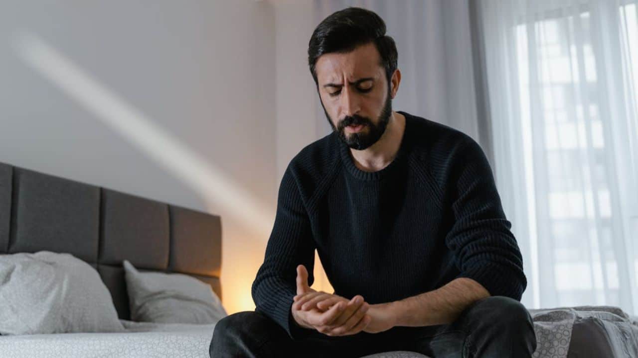 20 Ways Emotionally Available Men Build Stronger Relationships - The ...