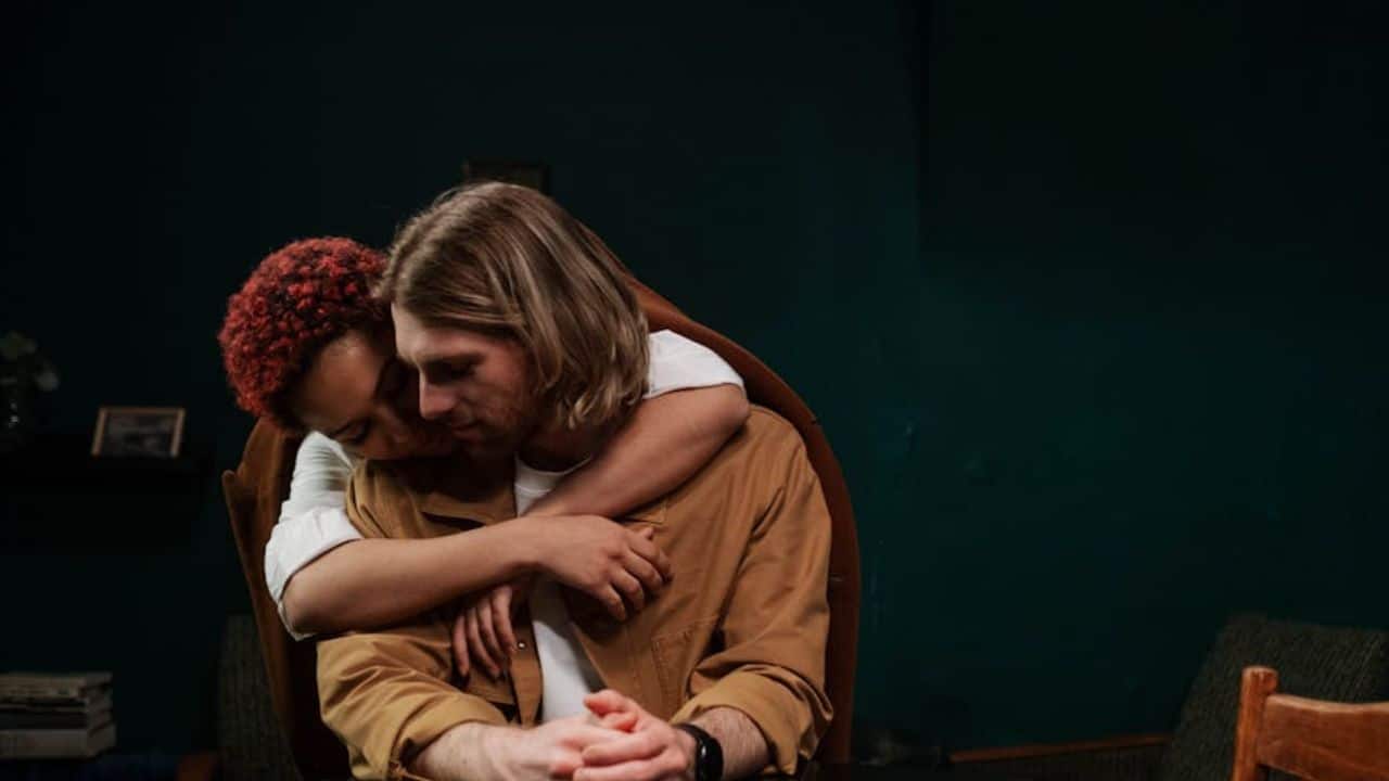20 Ways Emotionally Available Men Build Stronger Relationships - The ...