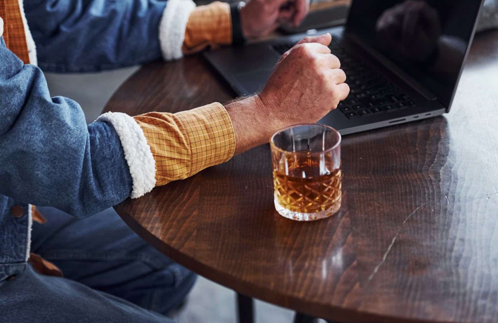 10 Quiet Addictions Men Don’t Talk About (But Should) - The Modest Man