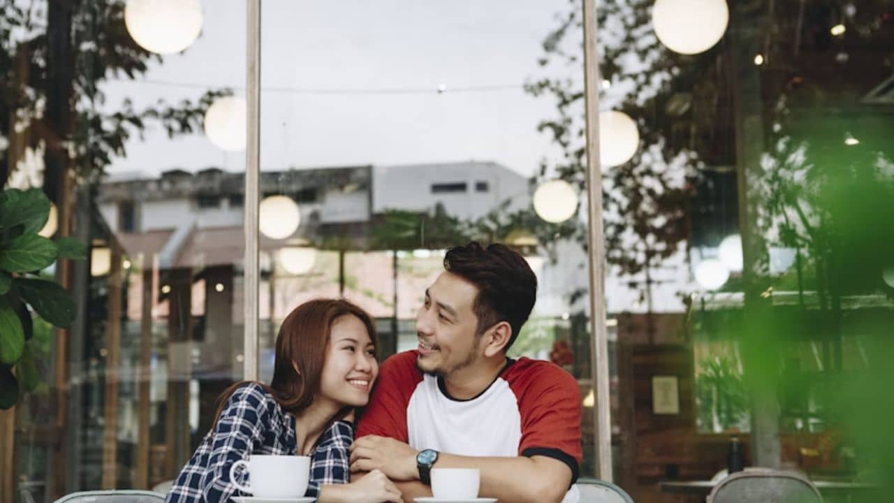 15 Exciting Topics Men Can Talk About on a Date - The Modest Man