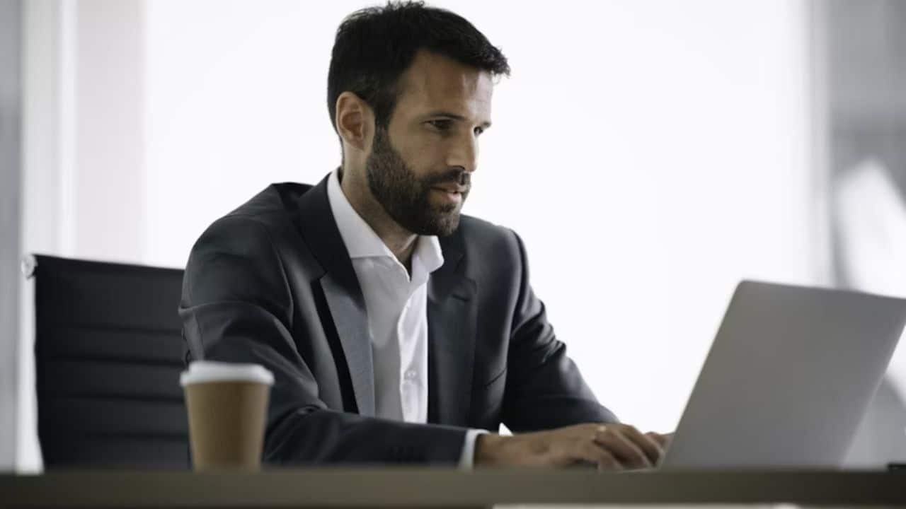 19 Things Every Man Should Know About Workplace Relationships - The ...