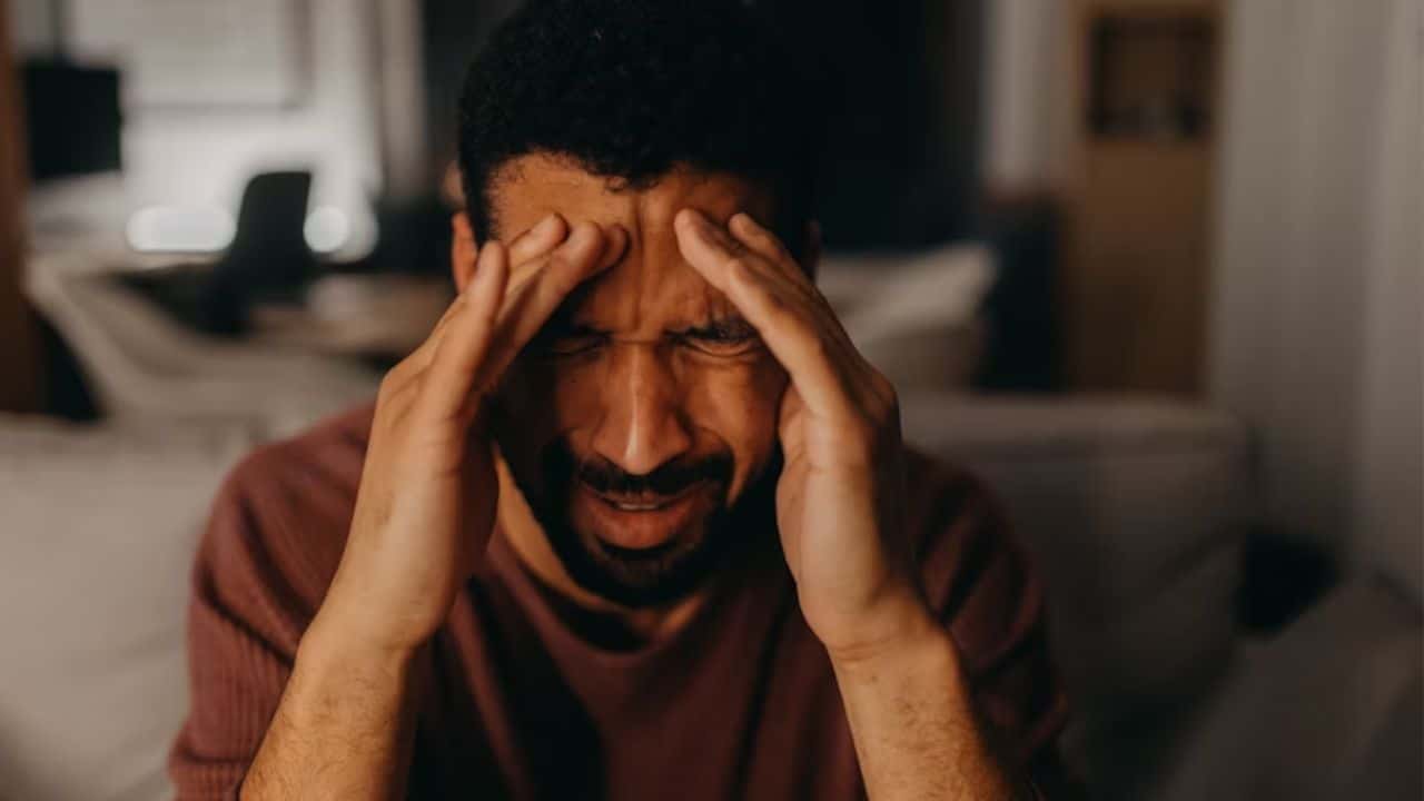 18 Truths About Secrets And Men - The Modest Man