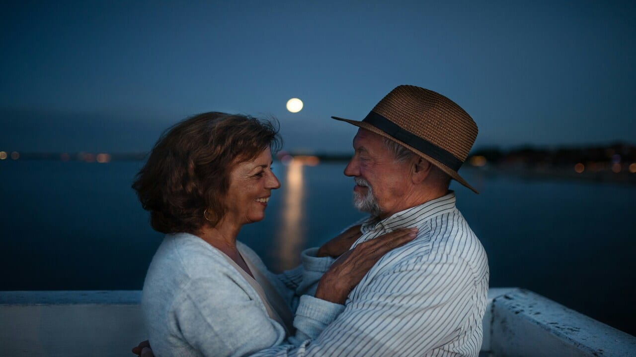 17 Little Things That Keep a Marriage Strong After 40 - The Modest Man