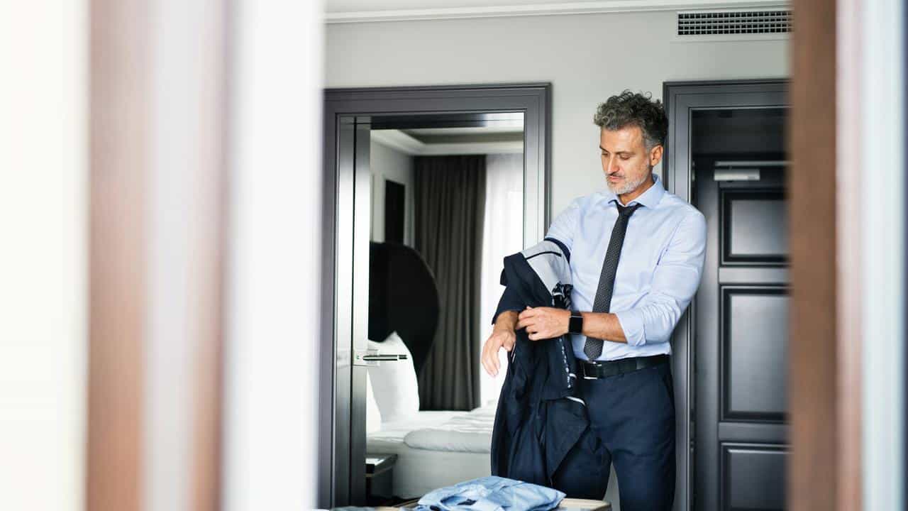 15 Secrets to Being the Guy Everyone Wants to Be Around - The Modest Man