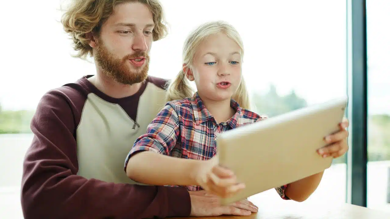 15 Modern Dad Struggles No One Talks About (But Should) - The Modest Man