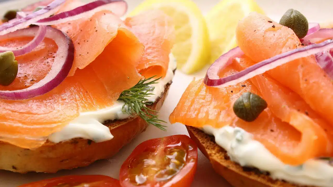 18 Unique Heart-Healthy Snacks That Aren't Sugar Bombs - The Modest Man