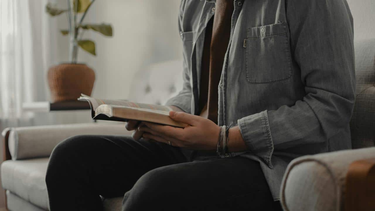 15 Things Every Man Needs to Stop Apologizing For - The Modest Man