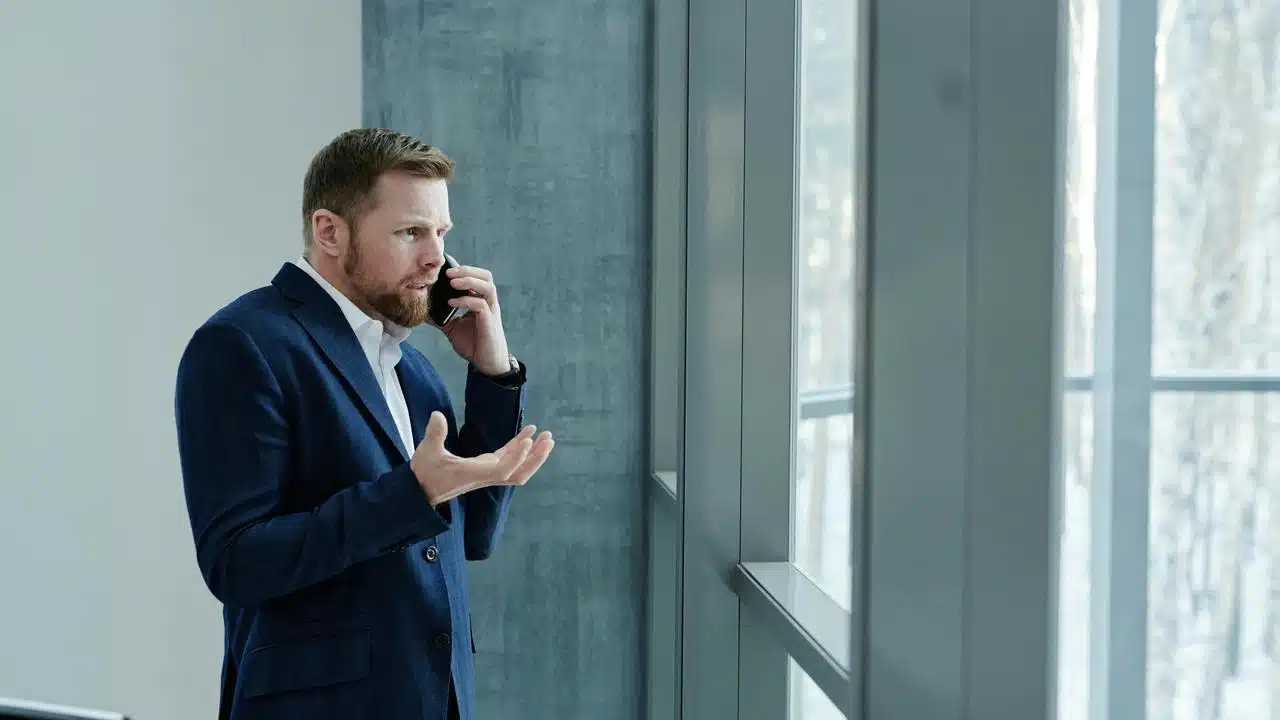 Tired of Arguing With Your Spouse? These 17 Tips Will Blow Your Mind