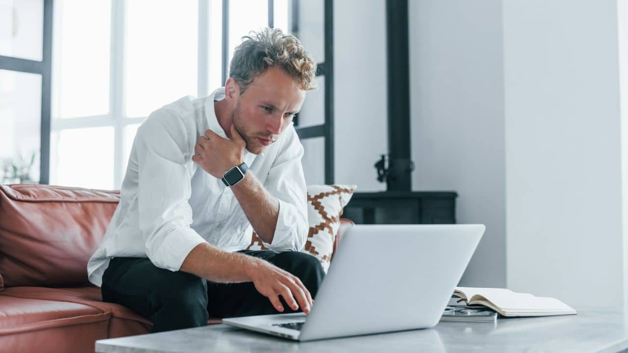 15 Things Highly Focused People Do Before 10 A.M.