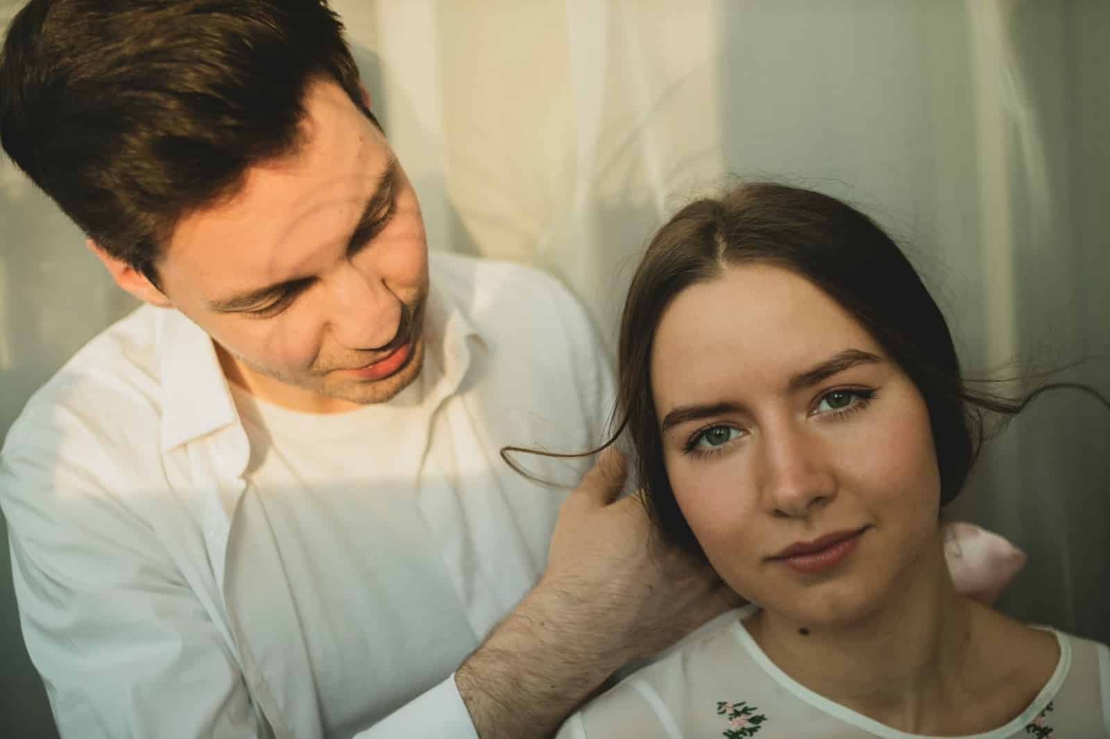 20 Moments That Prove You’re With the Right Person