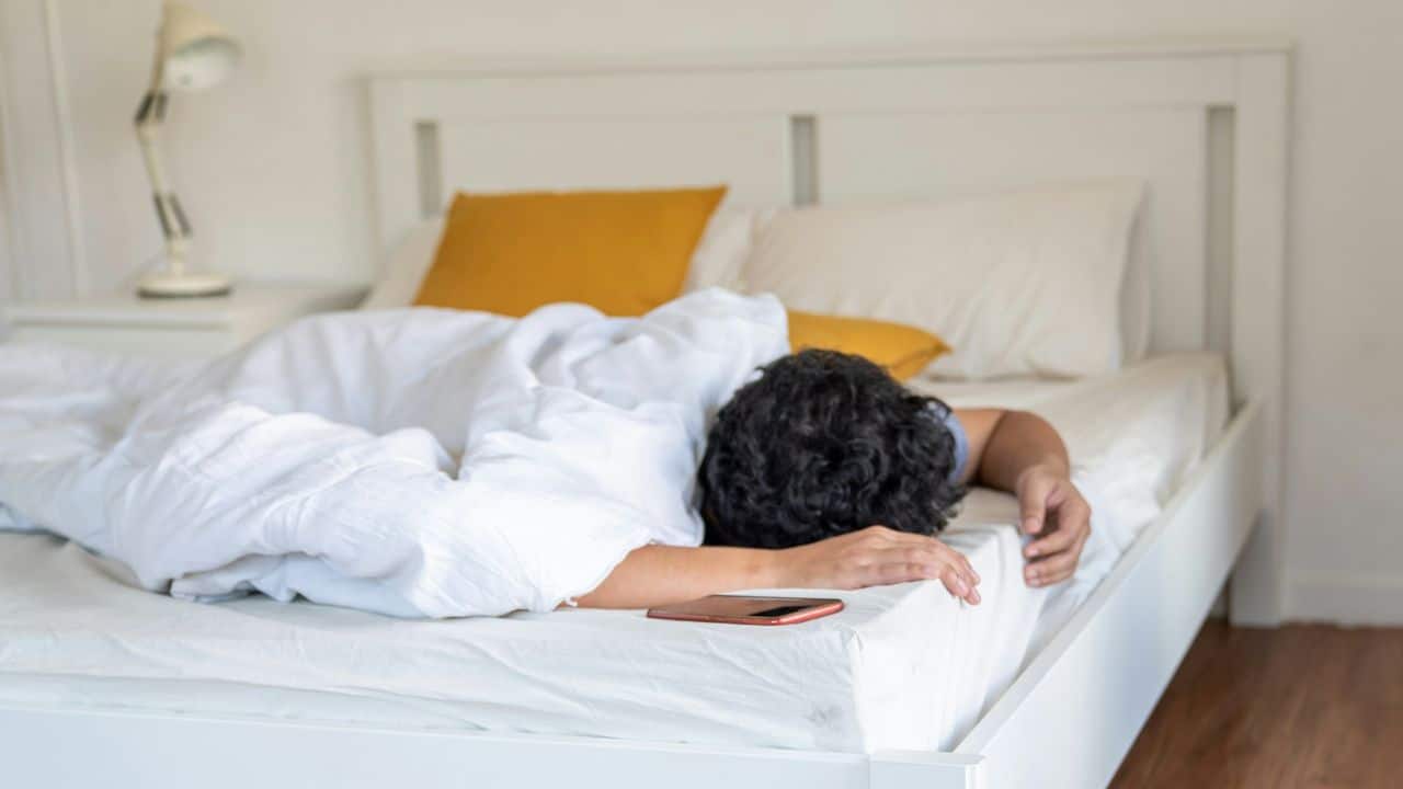 15 Signs Your Lack of Self-Control Is Ruining Your Life