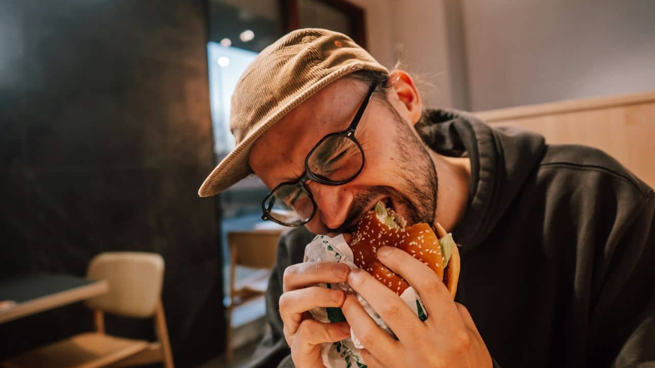 15 Signs Your Lack of Self-Control Is Ruining Your Life