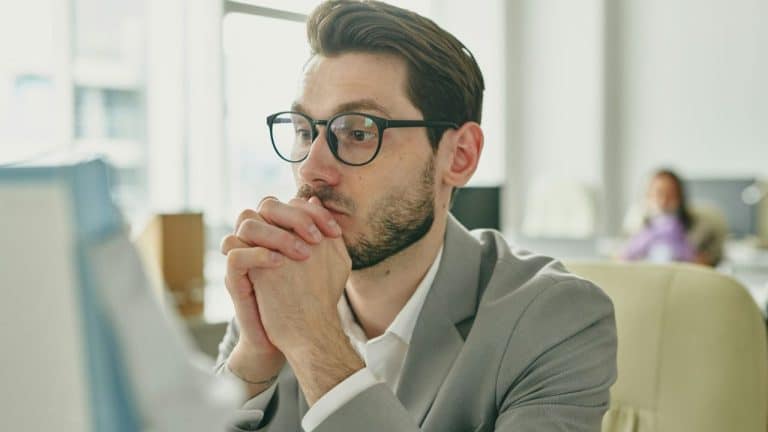 15 Signs Your Lack of Self-Control Is Ruining Your Life