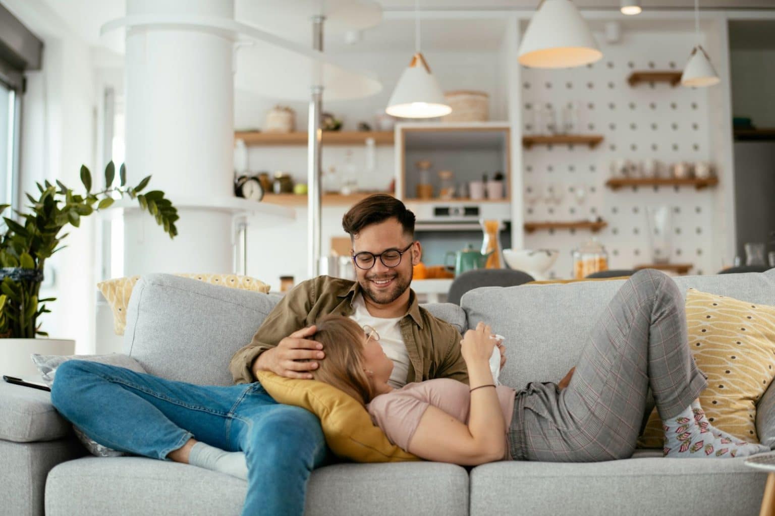18 Things Strong Men Do Differently in Relationships
