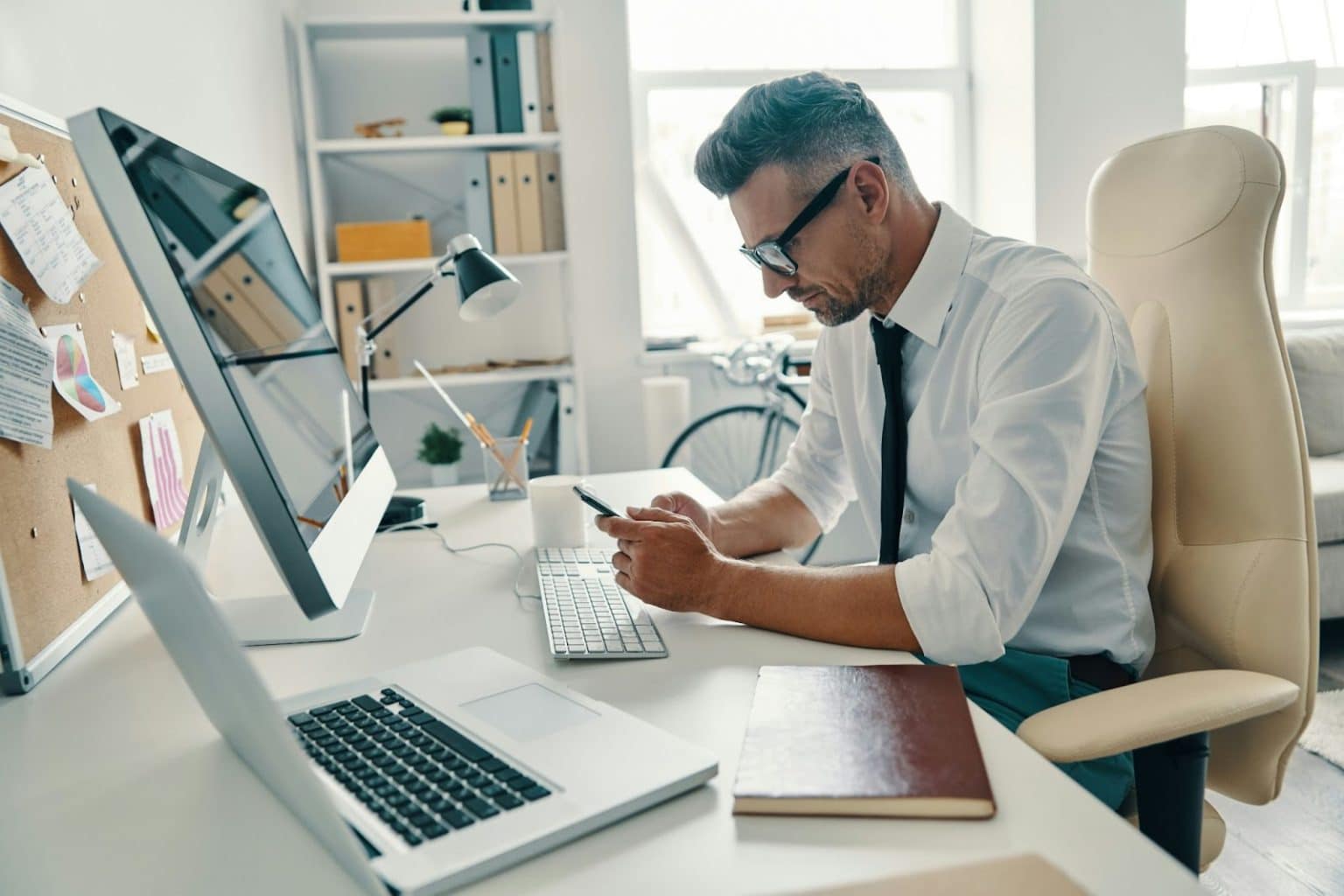 18 Ways to Stay Connected When Life Gets Busy