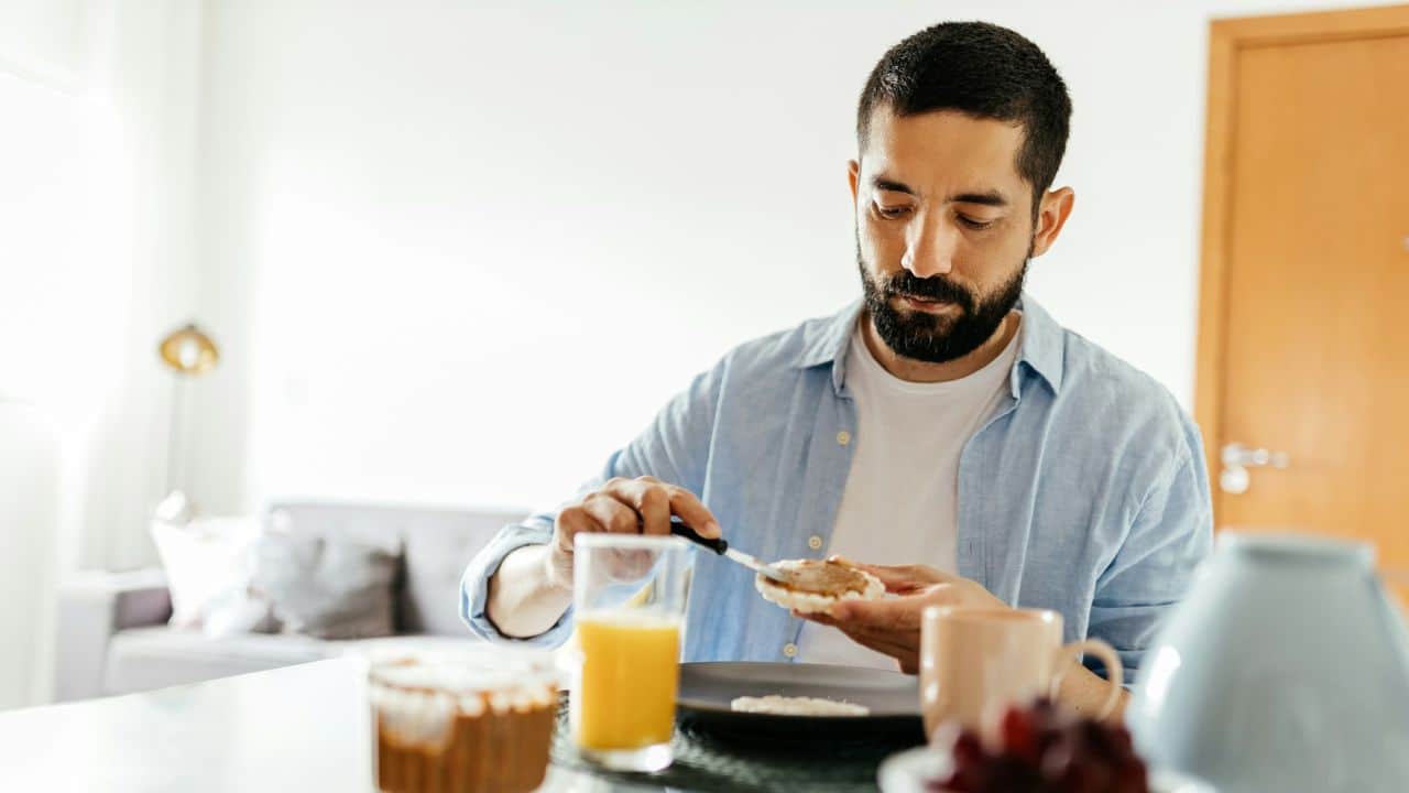 18 Harsh Reasons Men Would Rather Be Alone Than Nagged 24/7