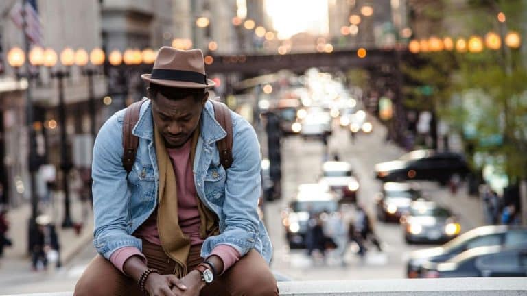 When To Let Go: 15 Signs It's Time to Move on From a Relationship