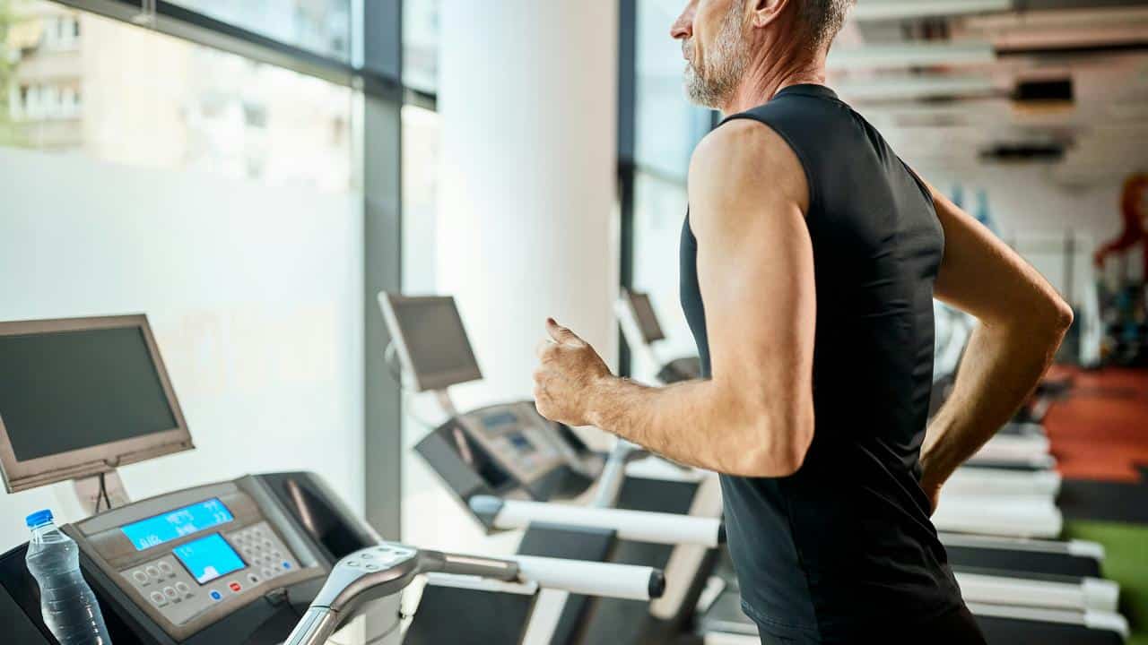 18 Signs Your Testosterone is Dropping (And What to Do)