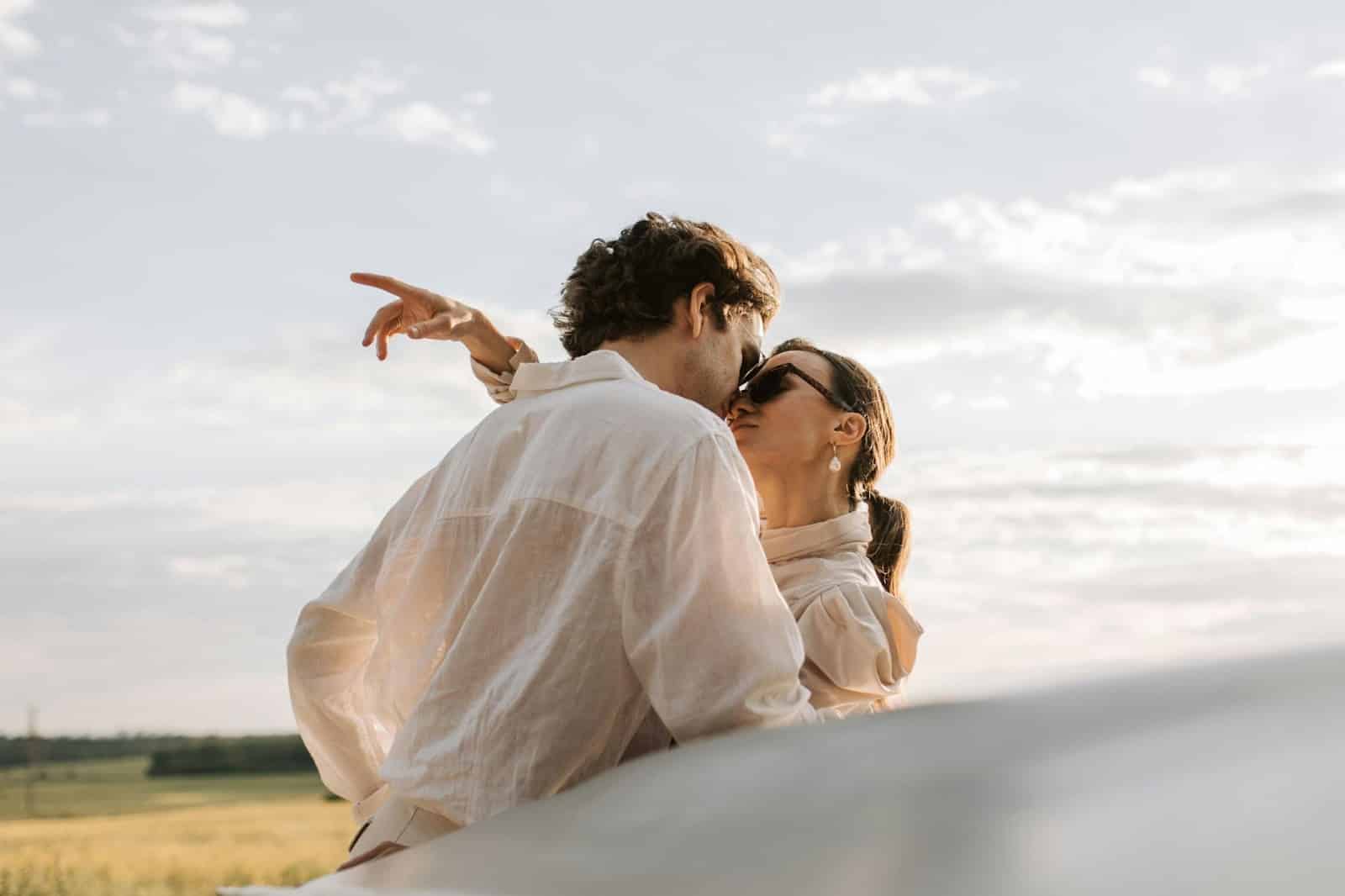 18 Relationship Trends Redefining Love in 2025