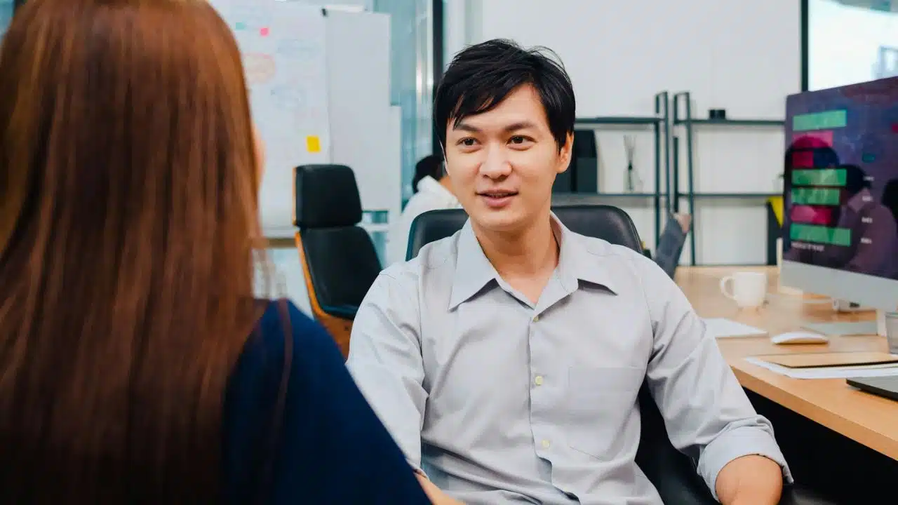 20 Signs You’re the Kind of Man Everyone Respects Instantly