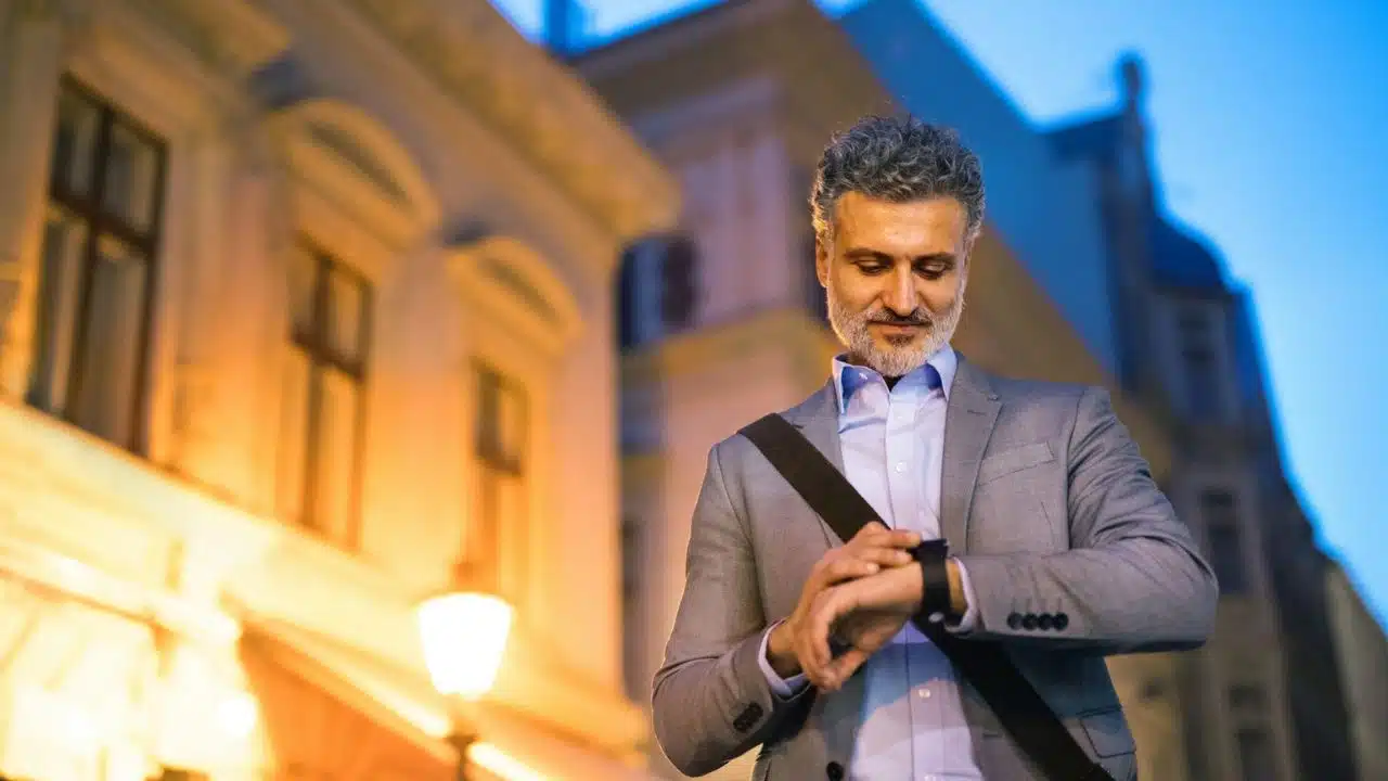 20 Signs You’re the Kind of Man Everyone Respects Instantly