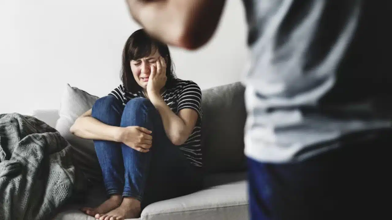 20 Common Reasons Marriages Break Down