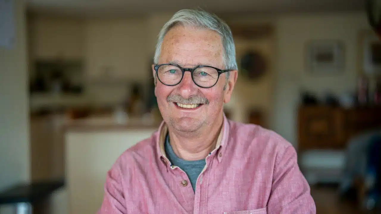 15 Reasons Midlife Men Are Secretly Happier Alone