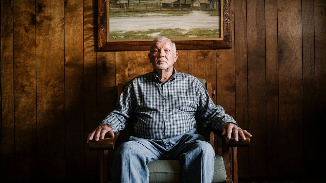 15 Reasons Midlife Men Are Secretly Happier Alone