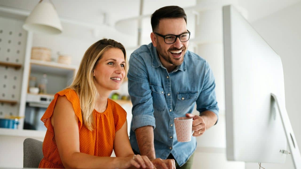 20 Subtle Behaviors That Make a Man Truly Husband Material