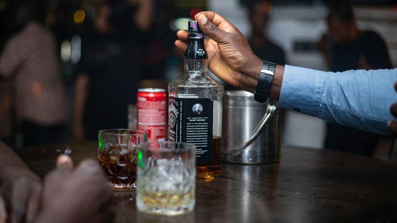 15 Excuses Men Use to Justify Affairs That Make Zero Sense