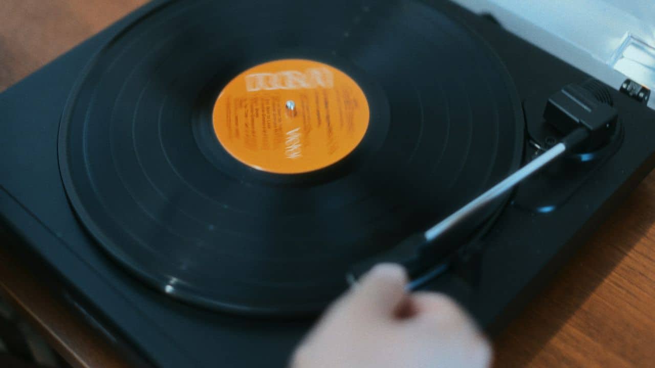 17 Everyday Habits Gen Z Think They Invented (But Boomers Did First)