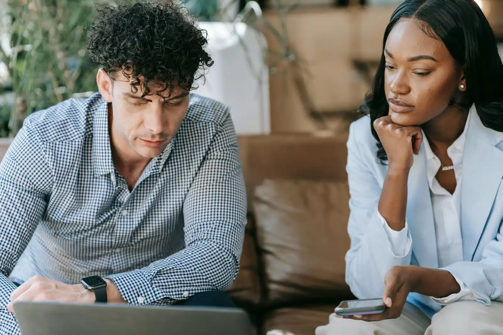 18 Times Love Feels One-Sided (And Why It Happens)