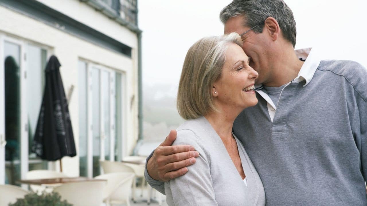 15 Things Midlife Men Secretly Want When They Start Dating Again