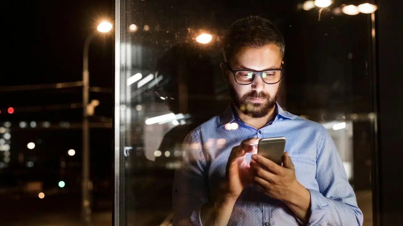 15 Things Women Expect From Men That They’d Never Tolerate Themselves