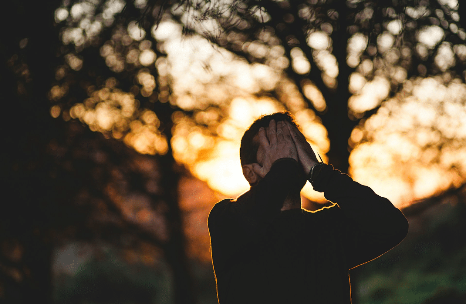 15 Signs That Show It’s Time to Reach Out for a Therapist for Couples